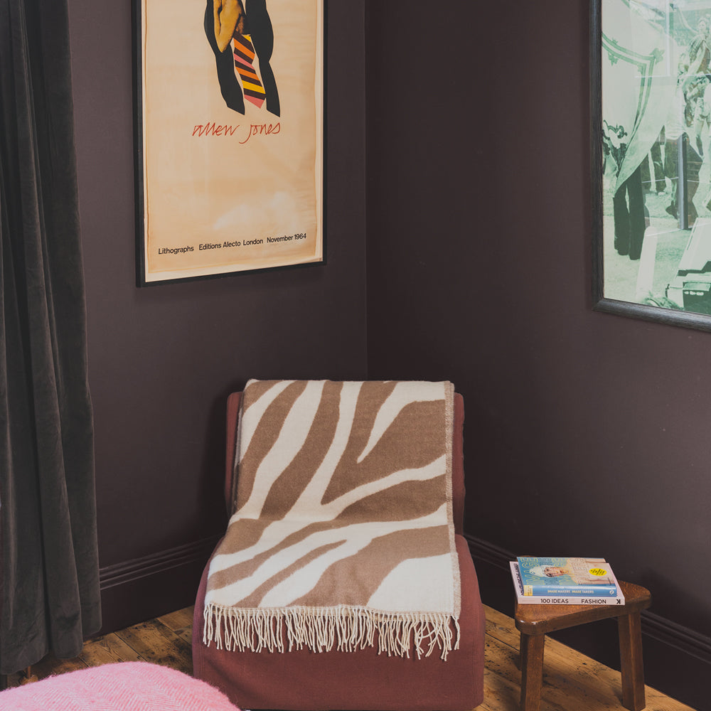 Sticker échantillon repositionnable Brun taupe (Gumption) – COAT Paints